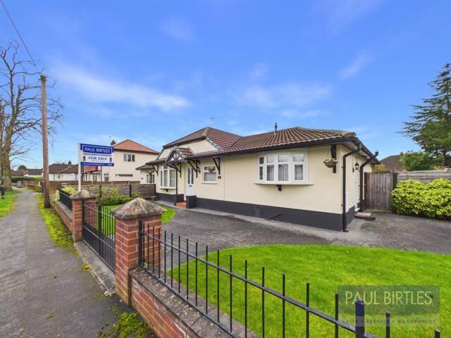 3 Bedroom Bungalow Trafford Trafford LS100684940