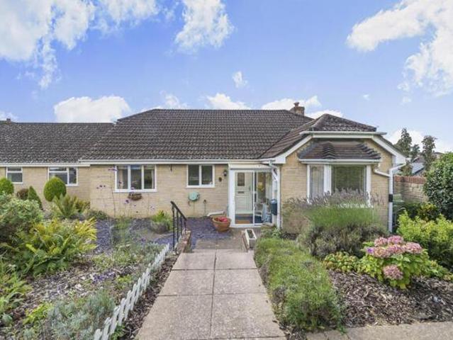 3 Bedroom Bungalow Yeovil Somerset 99161426