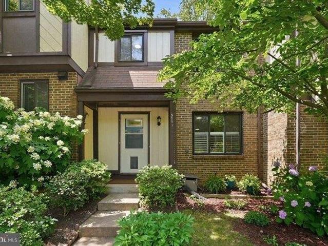 3 bedroom, Burke VA 22015 103624482