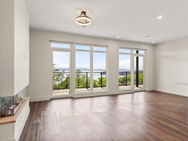 3 bedroom, Burlington VT 05401 102062105