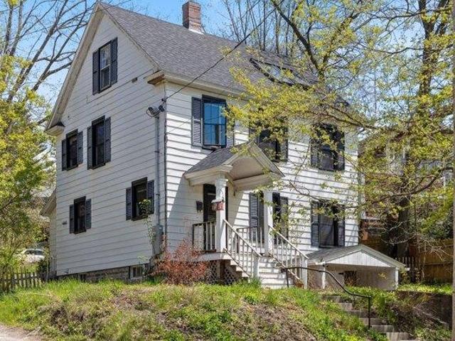 3 bedroom, Burlington VT 05401 104541493