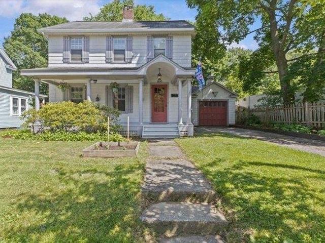 3 bedroom, Burlington VT 05401 104608860