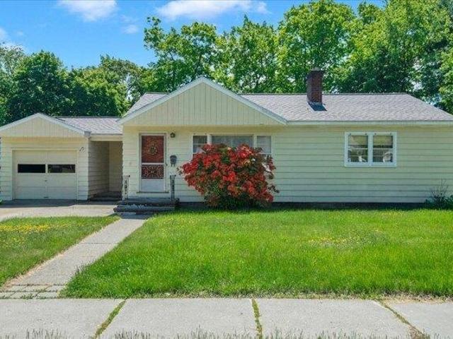 3 bedroom, Burlington VT 05408 104514633