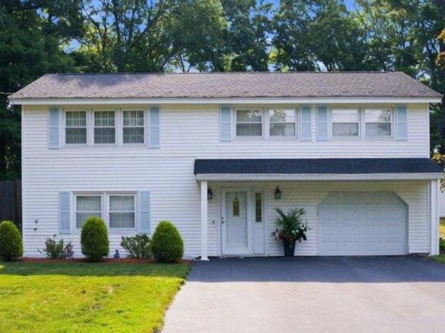 3 bedroom, Burlington MA 01803 105083019