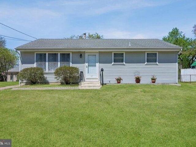 3 bedroom, Burlington NJ 08016 102779188