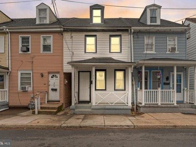 3 bedroom, Burlington NJ 08016 102313292