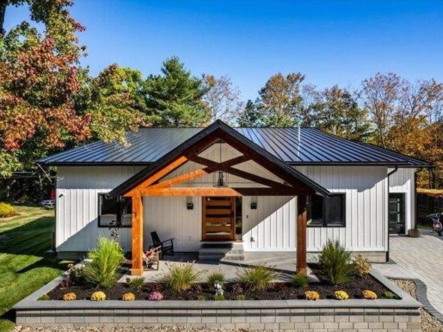 3 bedroom, Goffstown NH 03045 102213486