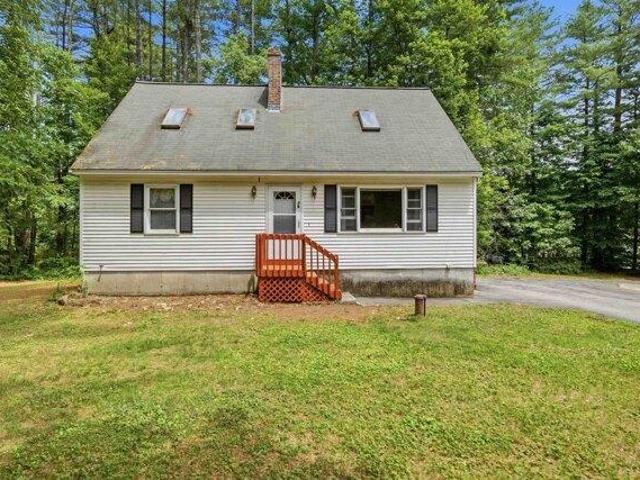 3 bedroom, Goffstown NH 03045 104850104
