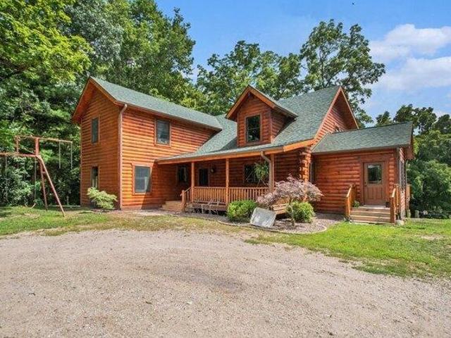 3 bedroom, Goshen IN 46528 92920677