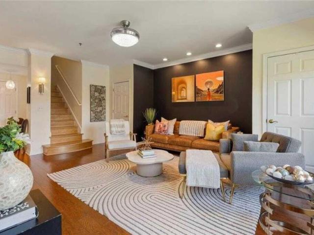 3 bedroom, GA GA 102435131