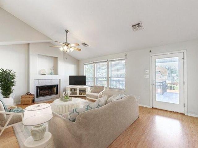 3 bedroom, Galveston TX 77554 LS94699693