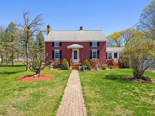 3 bedroom, Gardner MA 01440 104810334
