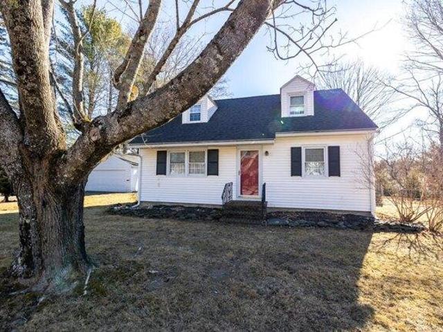 3 bedroom, Gardiner ME 04345 101998267