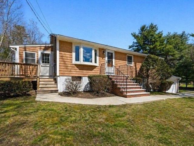3 bedroom, Georgetown MA 01833 LS102635188
