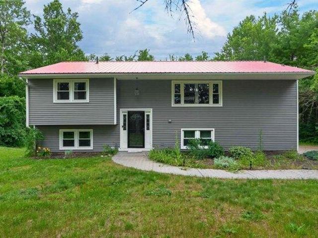 3 bedroom, Gilford NH 03249 104604806