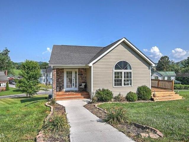 3 bedroom, Glade Spring VA 24340 LS92282499