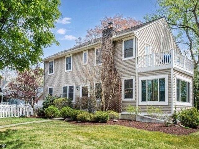 3 bedroom, Glen Rock NJ 07452 LS102827265