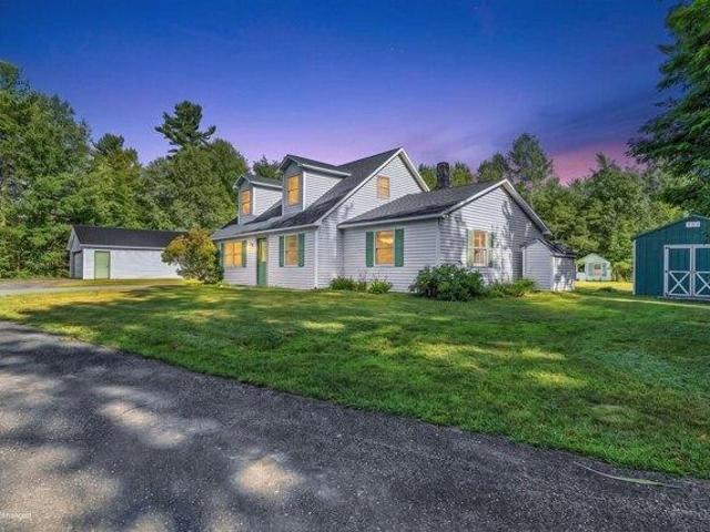 3 bedroom, Glenburn ME 04401 105155849