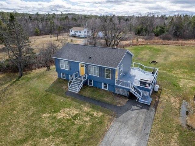 3 bedroom, Glenburn ME 04401 102346130