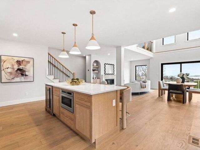 3 bedroom, Gloucester MA 01930 104809234