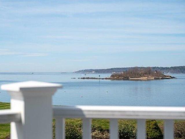 3 bedroom, Gloucester MA 01930 LS102443566