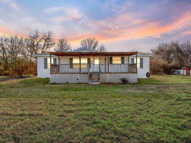 3 bedroom, Granbury TX 76048 LS89949055