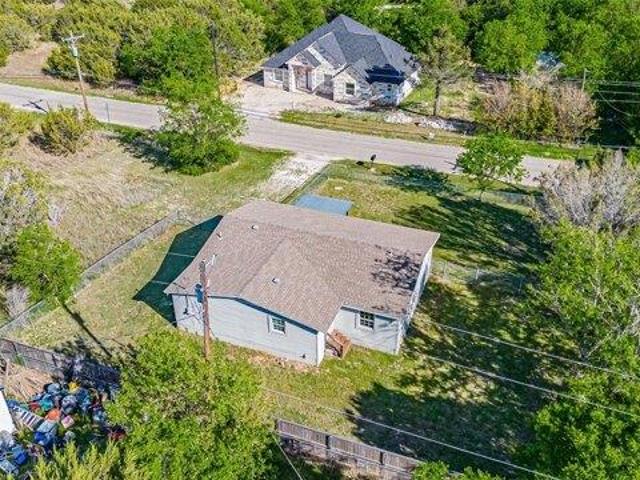 3 bedroom, Granbury TX 76048 LS89949254