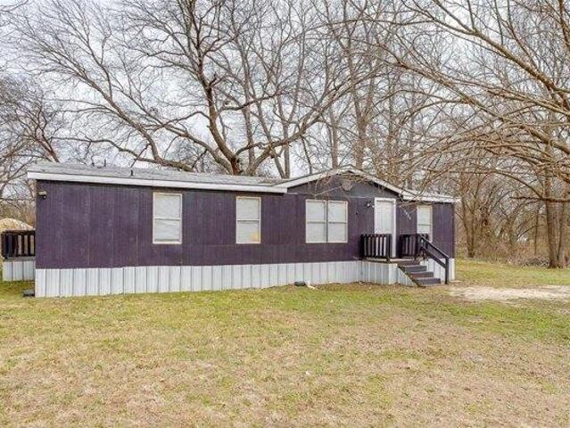 3 bedroom, Granbury TX 76048 LS89957237