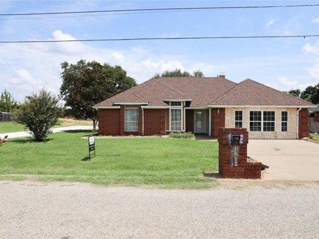 3 bedroom, Granbury TX 76049 93892292
