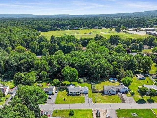 3 bedroom, Granby MA 01033 104760692
