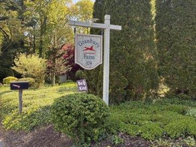 3 bedroom, Granby CT 06035 103190466