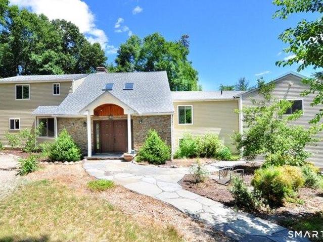3 bedroom, Granby CT 06035 104298928