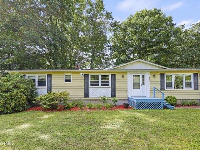 3 bedroom, Great Barrington MA 01230 105142311