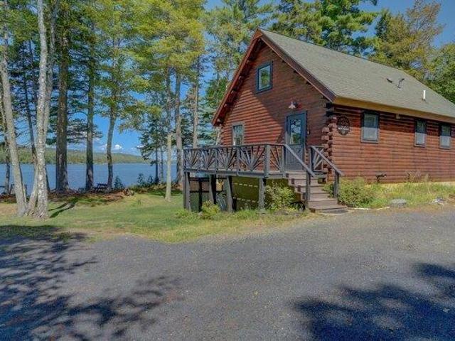 3 bedroom, Greenville ME 04441 102446753