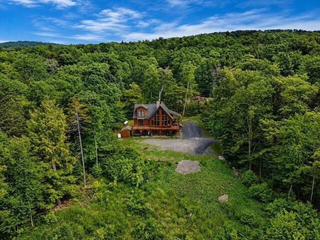 3 bedroom, Greenville ME 04441 104688508