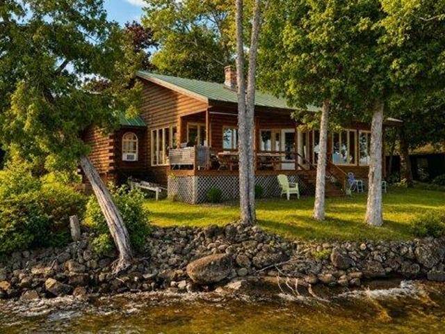 3 bedroom, Greenville ME 04441 105105423