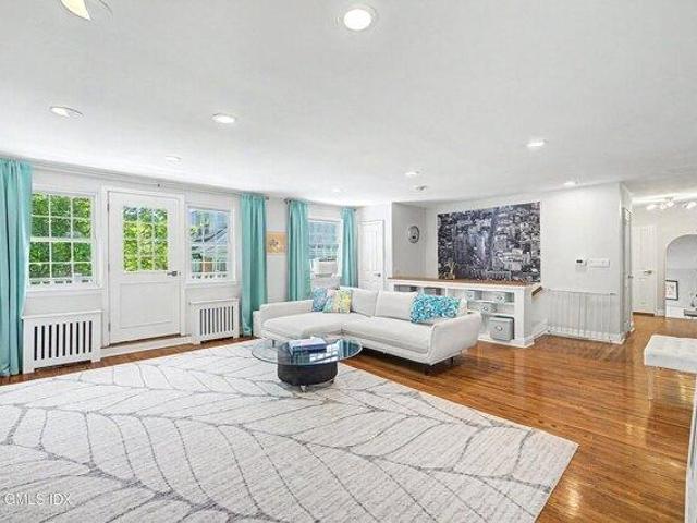 3 bedroom, Greenwich CT 06830 104540280