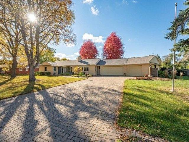 3 bedroom, Green Bay WI 54301 LS95909345