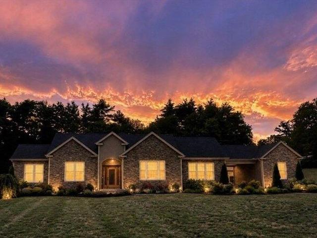3 bedroom, Greenfield MA 01301 104513876