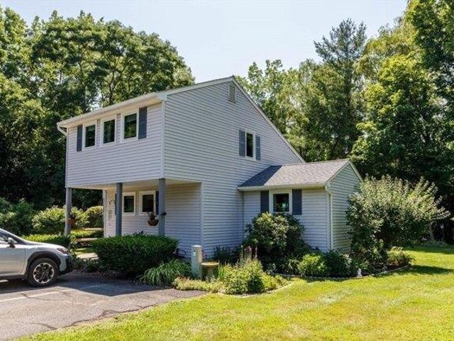 3 bedroom, Greenfield MA 01301 104513171