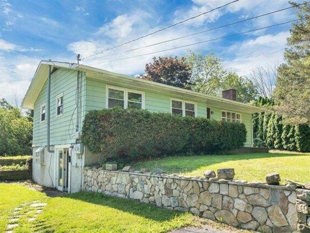 3 bedroom, Greenland NH 03840 105116863