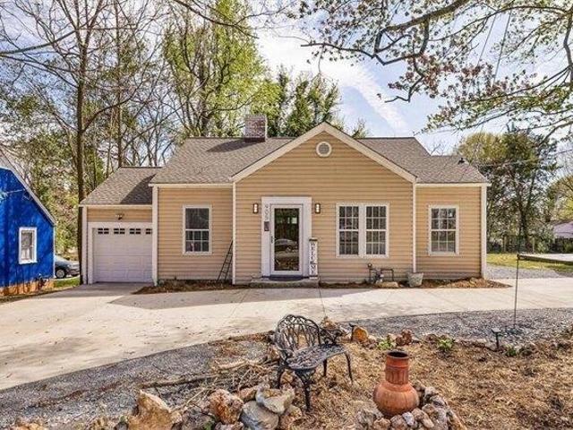 3 bedroom, Greensboro NC 27408 89886672