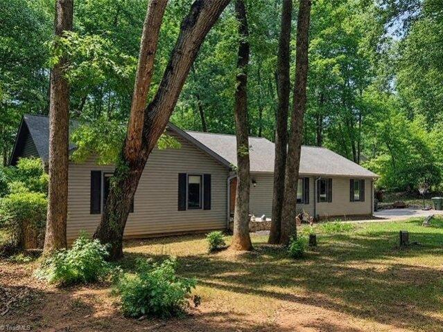 3 bedroom, Greensboro NC 27410 104903113