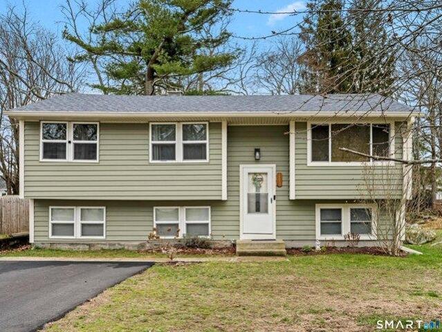 3 bedroom, Groton CT 06340 102728392
