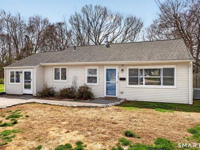 3 bedroom, Groton CT 06340 103070814