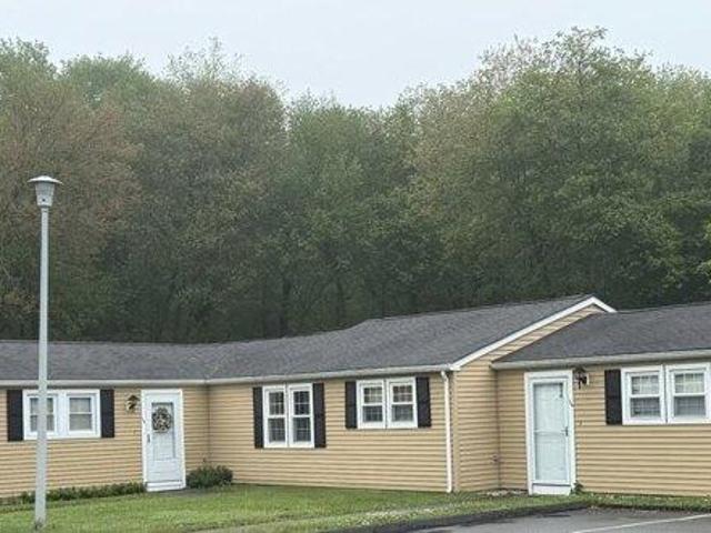 3 bedroom, Groton CT 06340 103124855