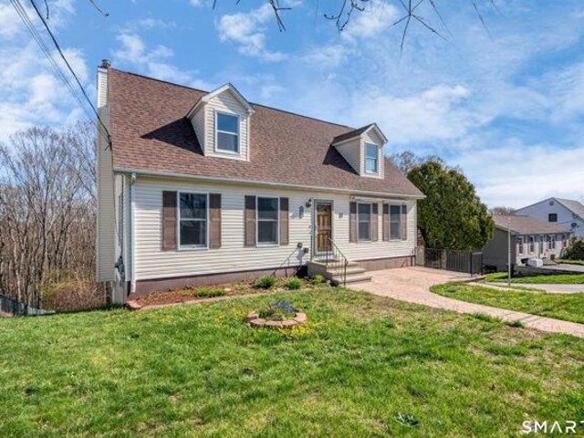 3 bedroom, Groton CT 06340 104760804