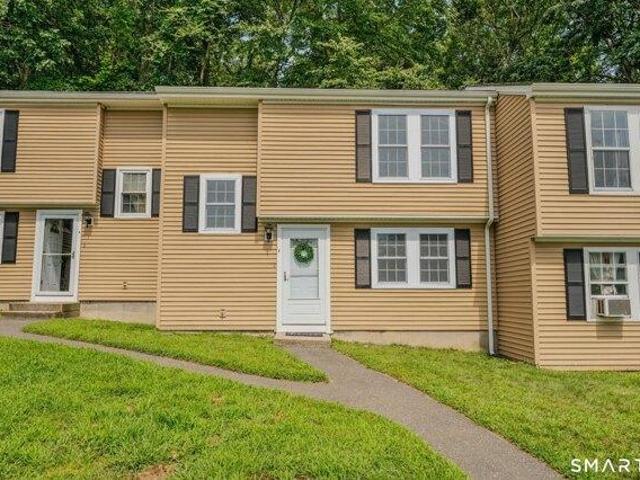 3 bedroom, Groton CT 06340 105106065