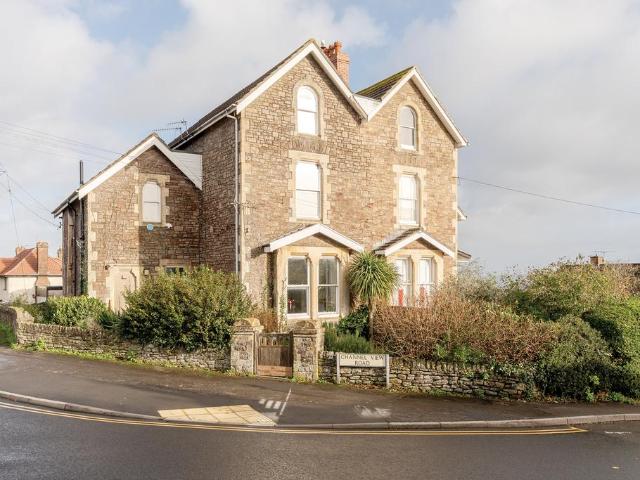 3 bedroom ground maisonette for sale