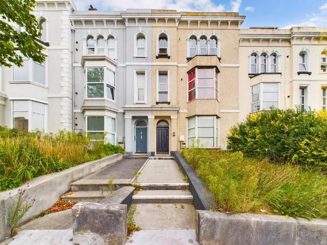 3 bedroom ground maisonette for sale